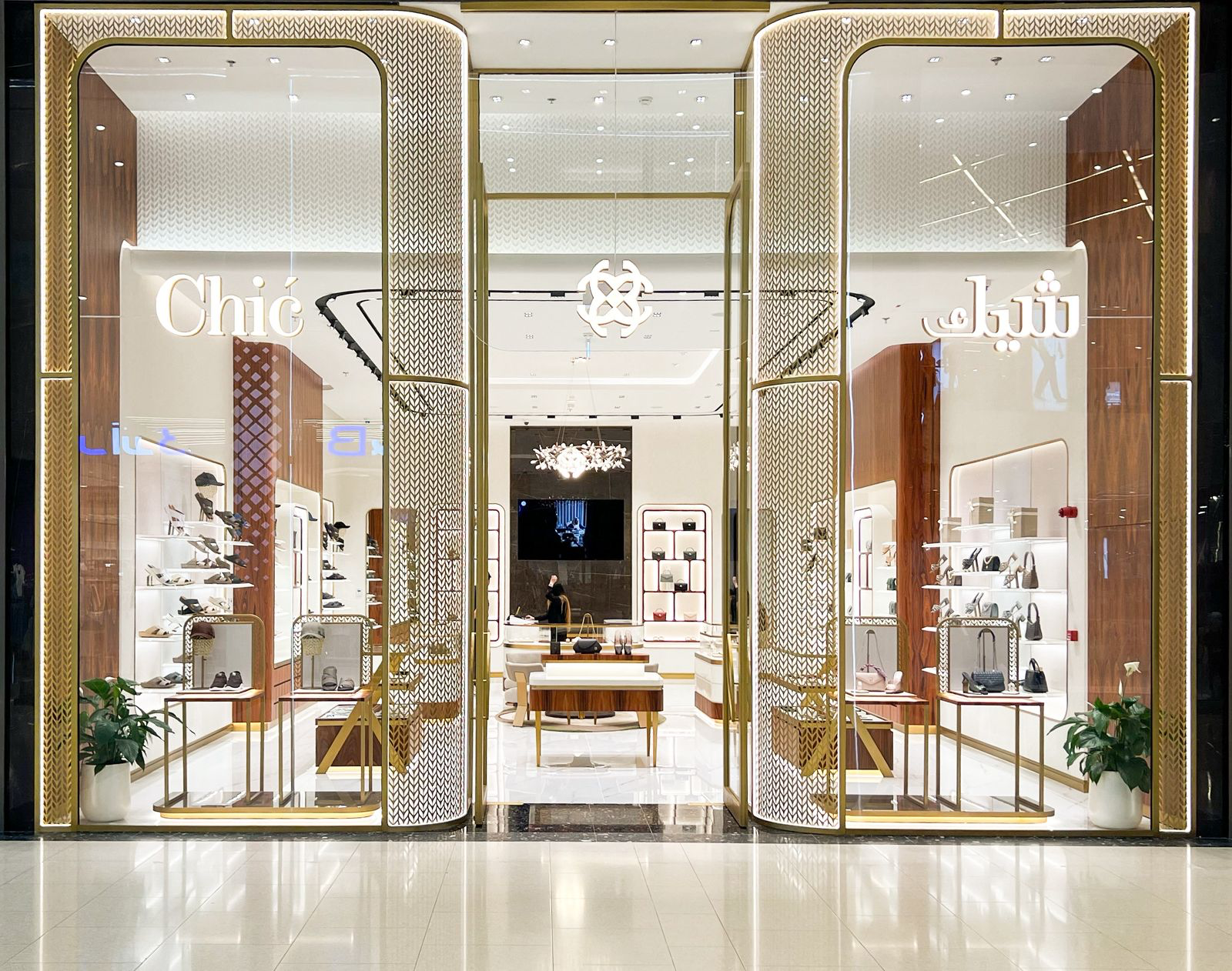 Our Stores | Chic